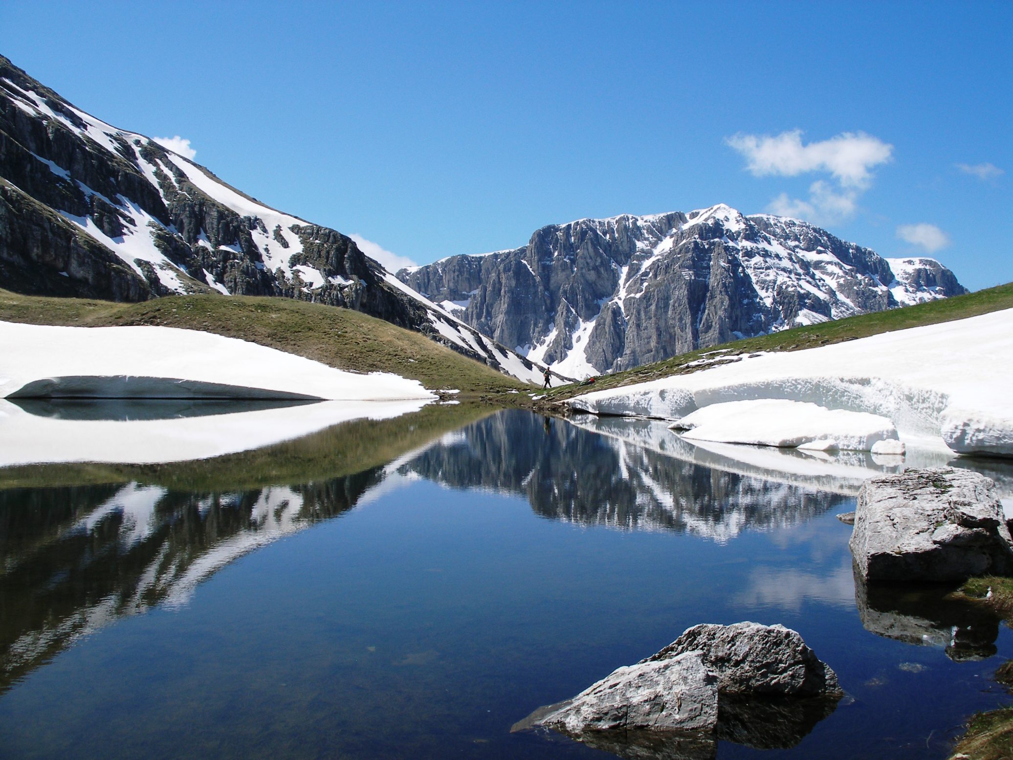 Outdoor Voyage | Trekking the Pindos Horse Shoe Trail