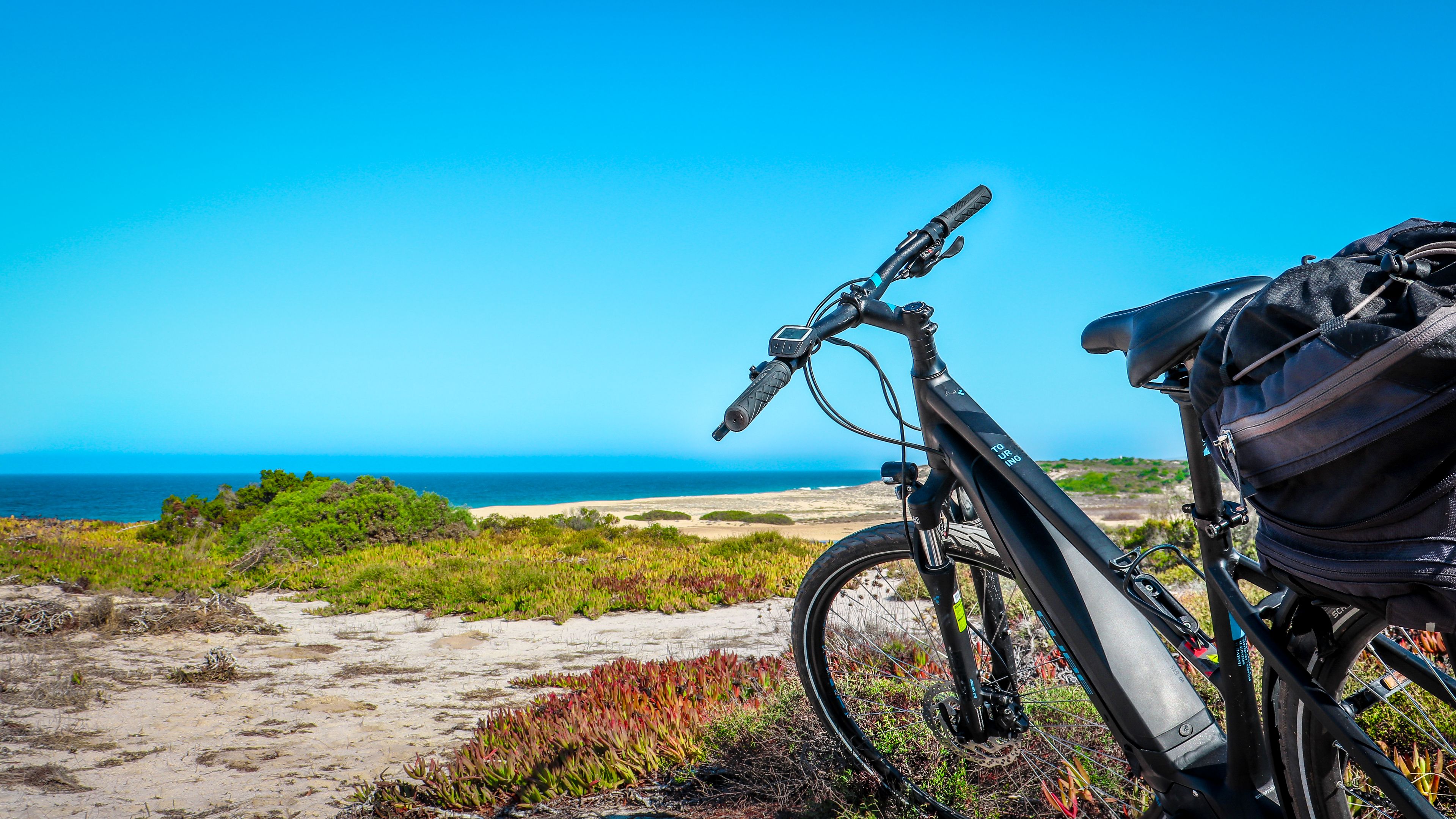 Outdoor Voyage | 8-Day Self Guided Cycling Tour - Along the Coast